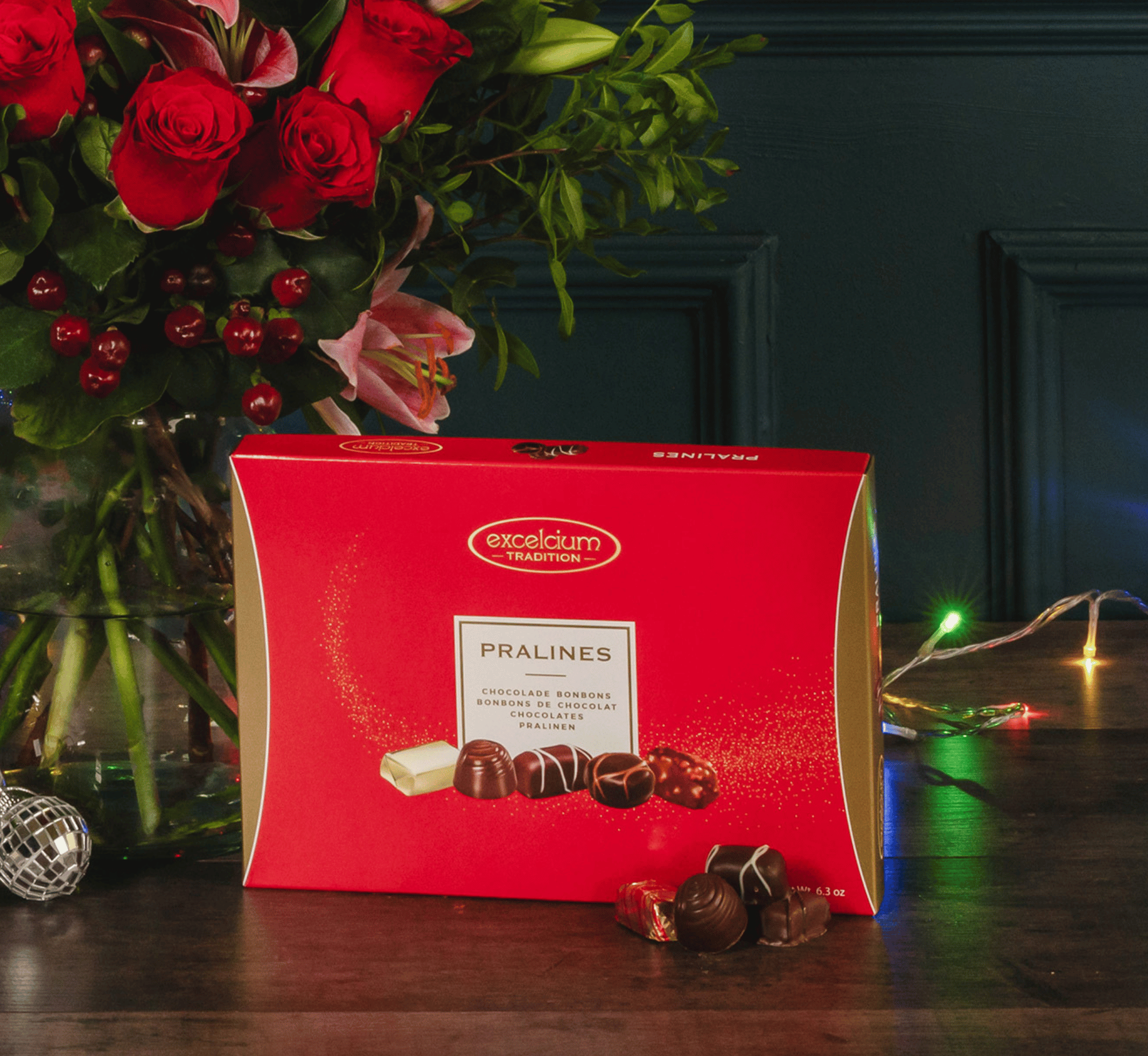 Classic Roses and Lilies & Chocs | 123 Flowers