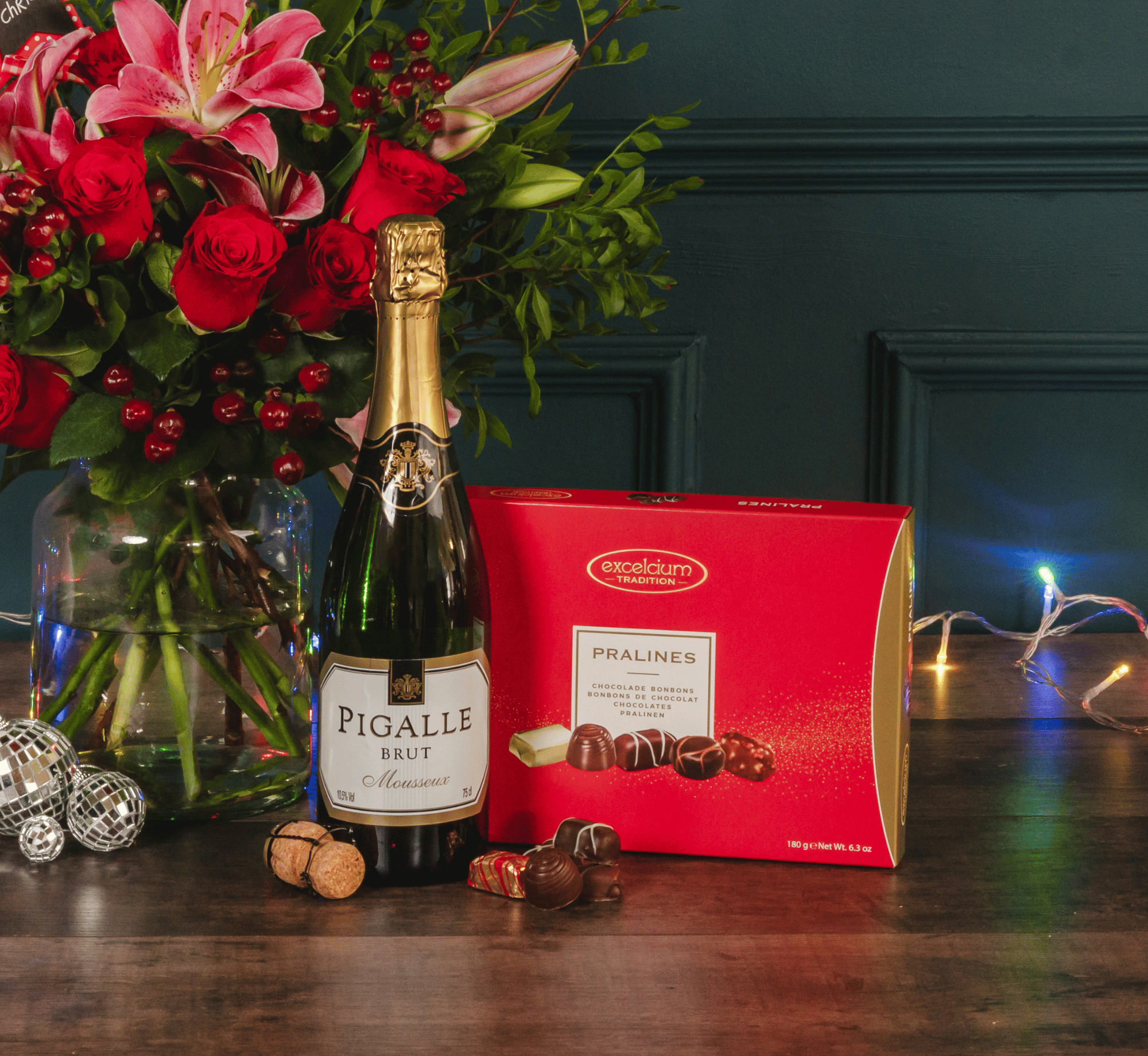 Flower Gift Sets | Exquisite Bouquets & Thoughtful Extras | 123 Flowers