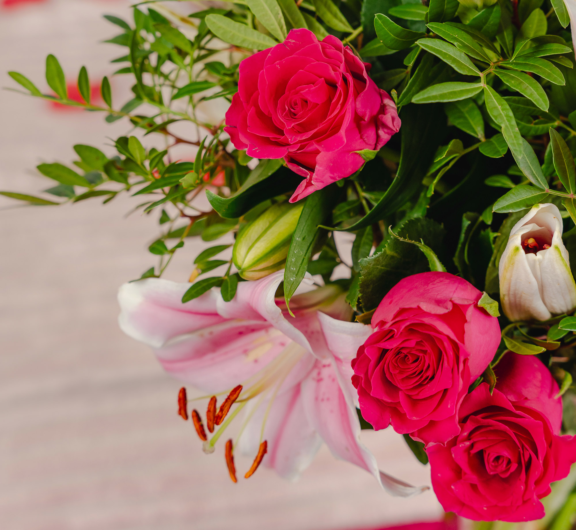 Roses and Lilies | 123 Flowers