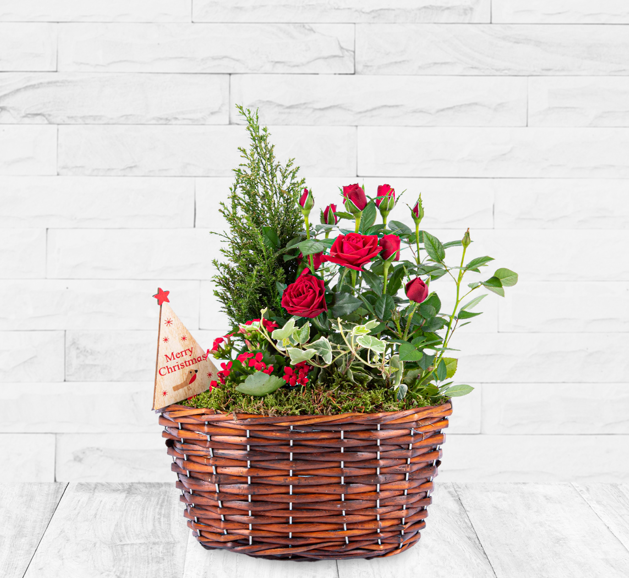 Classic Christmas Basket | 123 Flowers